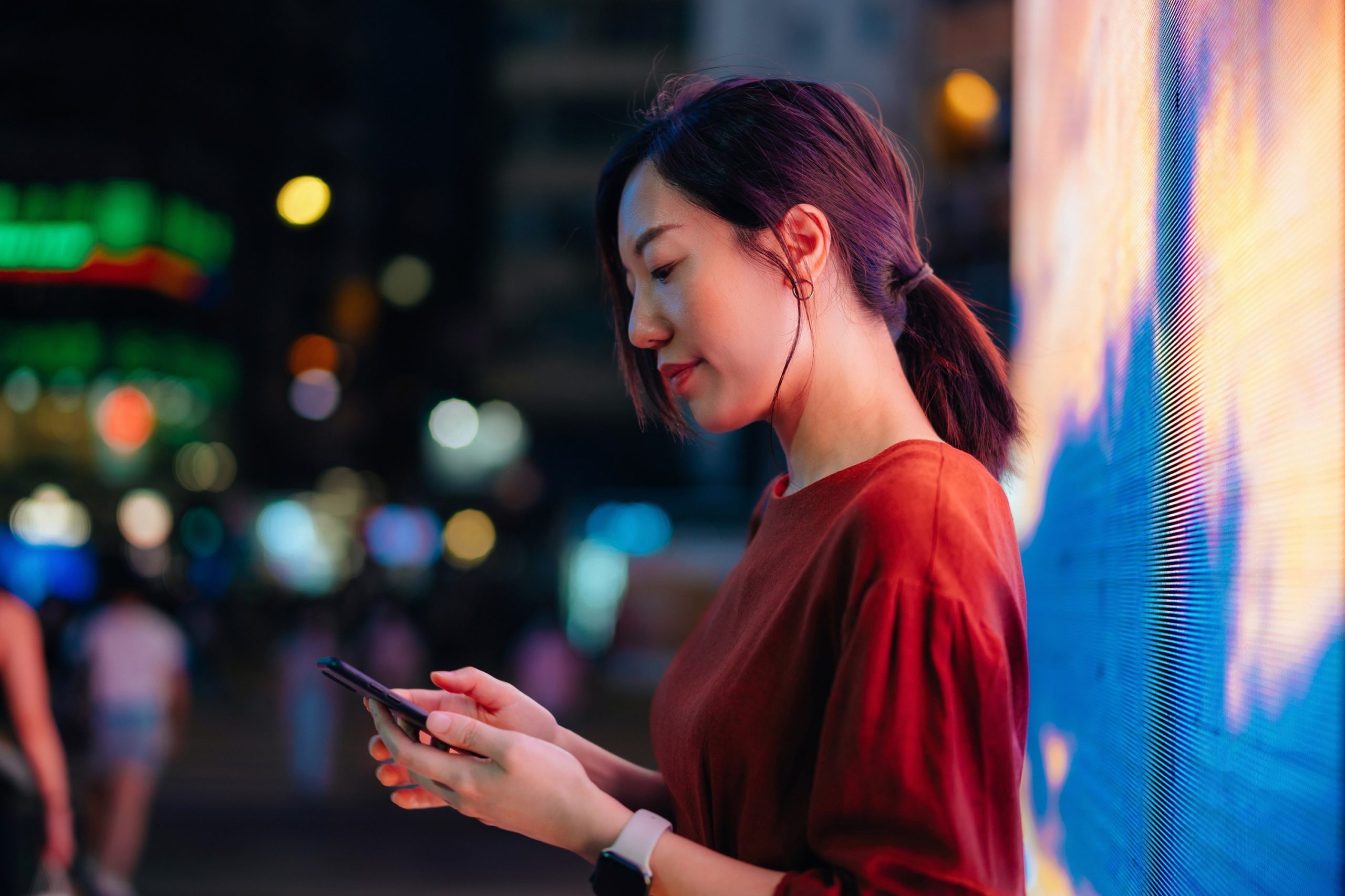 Digital Wallet vs. Bank Account | Key Differences Explained